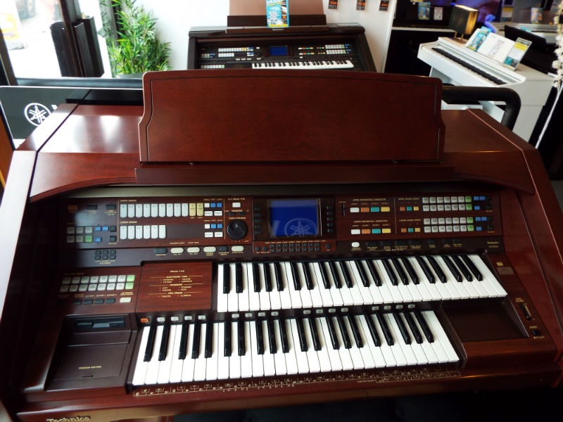 Used Technics SX-G100C Organ